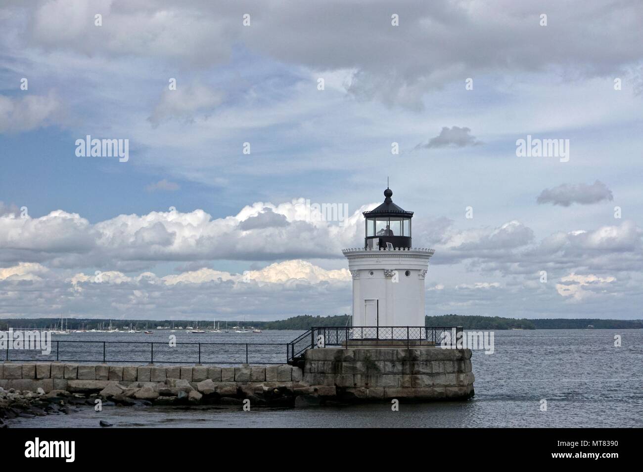 Portland, Maine, USA: The Portland Breakwater Light (also called Bug ...
