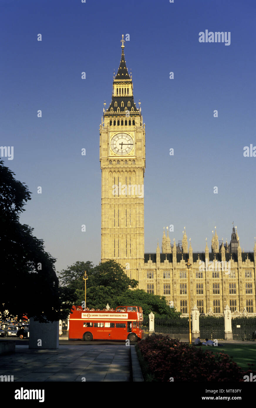 1988 HISTORICAL BIG BEN PARLIAMENT SQUARE LONDON ENGLAND UK Stock Photo ...