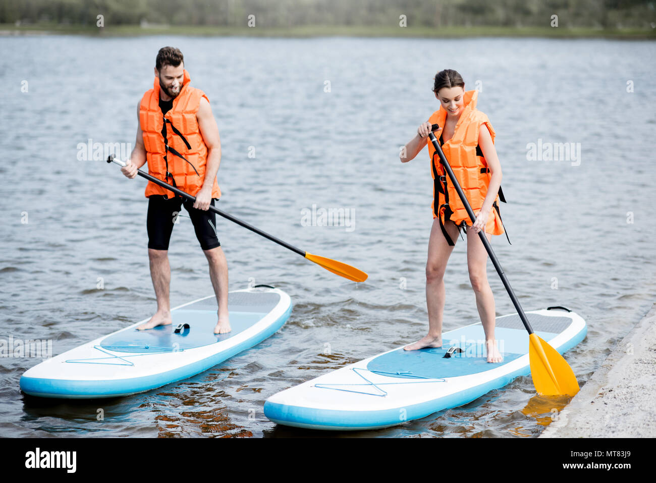 Teaching rowing hi-res stock photography and images - Alamy