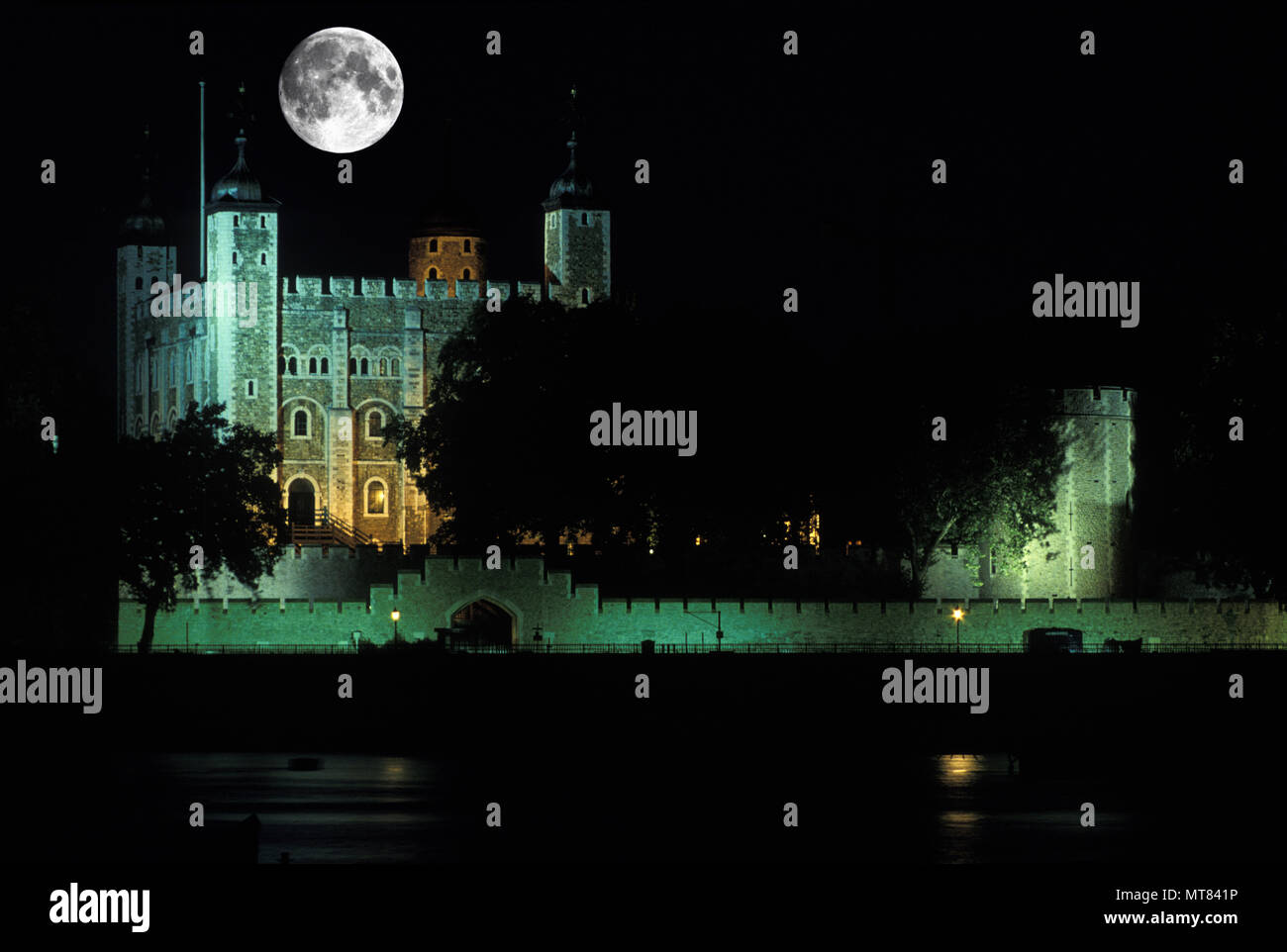 1980s london building hi-res stock photography and images - Alamy