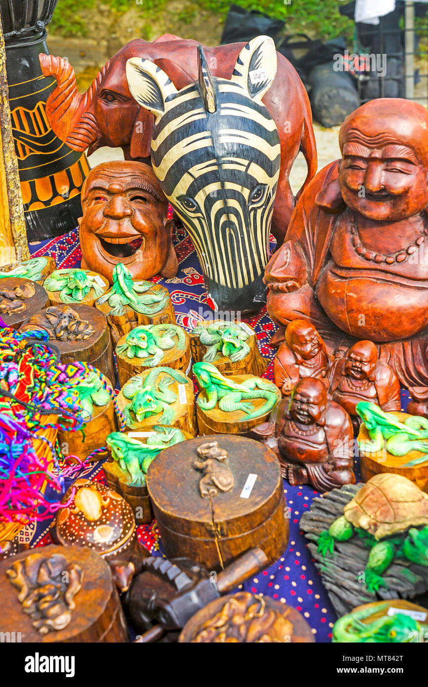Traditional African Souvenir and craft items for sale at flee market ...