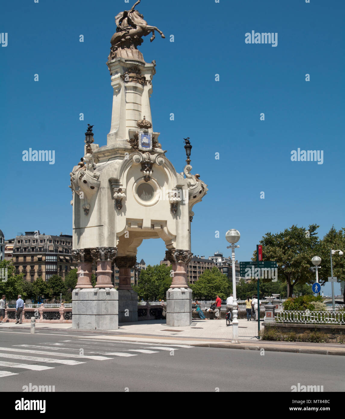 San Sebastian, Maria Cristina Bridge over Rio Urea River, Statue on End ...