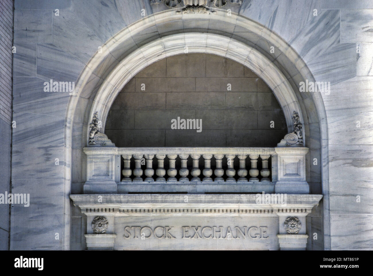 1988 sign hi-res stock photography and images - Alamy