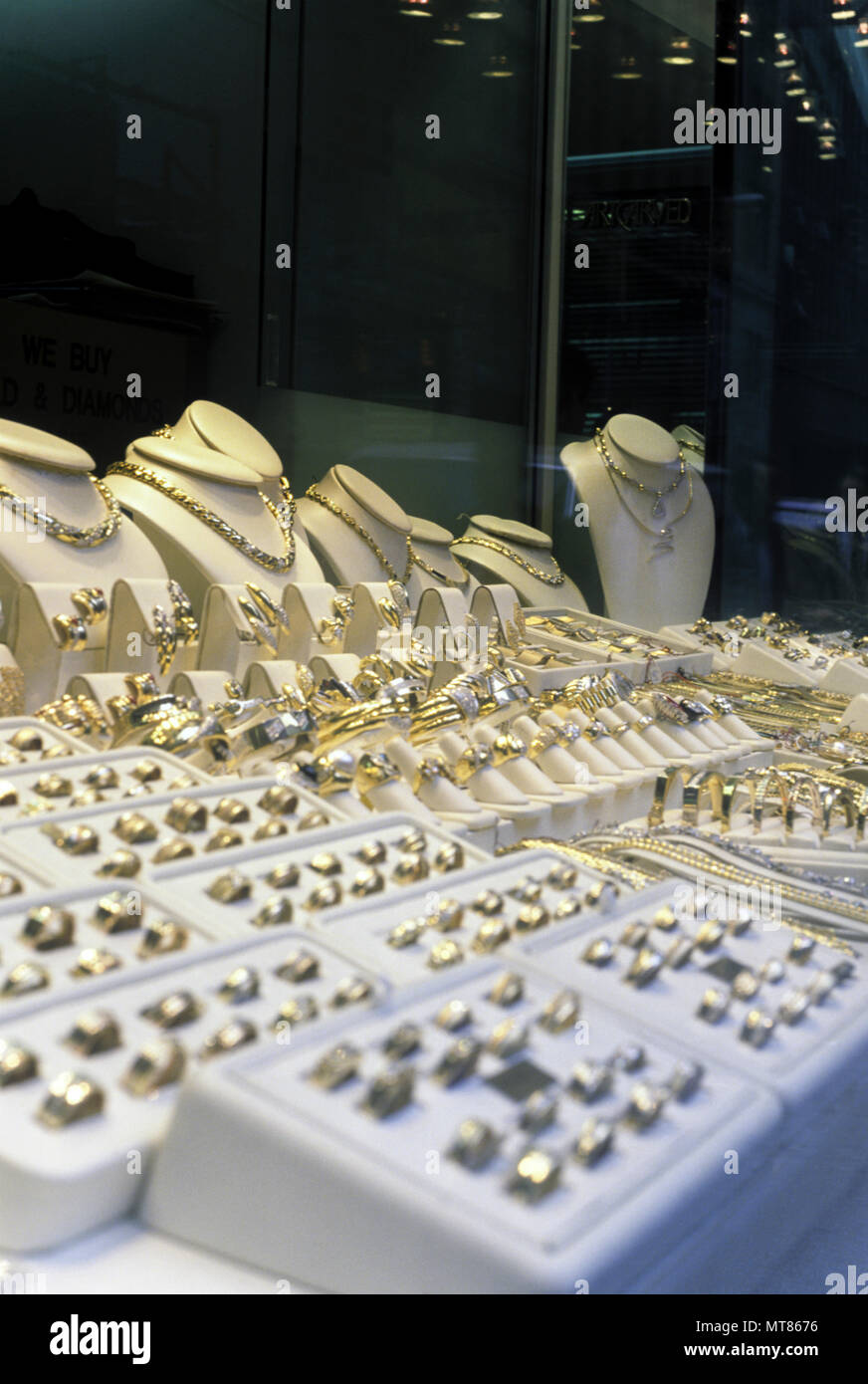 Retro display shop interior hi-res stock photography and images - Alamy