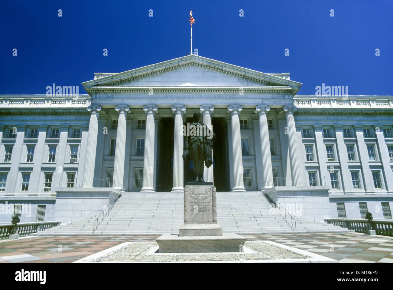 Treasury building washington hi-res stock photography and images - Alamy