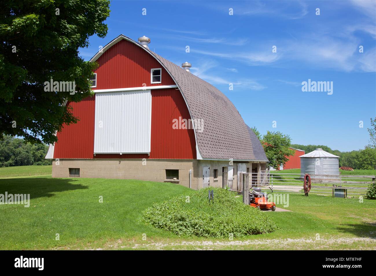 Iconic rural scenes of Midwest USA farm landscapes Stock Photo - Alamy