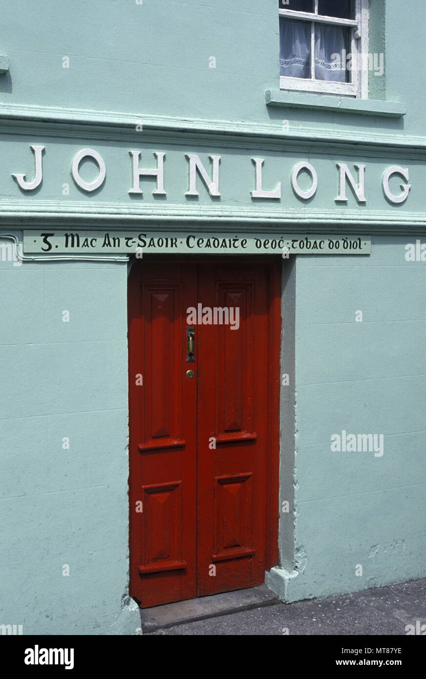 1990 HISTORICAL JOHN LONG PUB BALLYFERRITER COUNTY KERRY IRELAND Stock ...