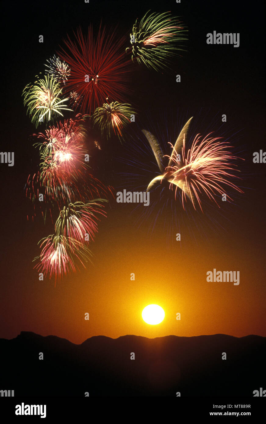 1990 HISTORICAL FIREWORKS OVER DESERT LANDSCAPE Stock Photo - Alamy