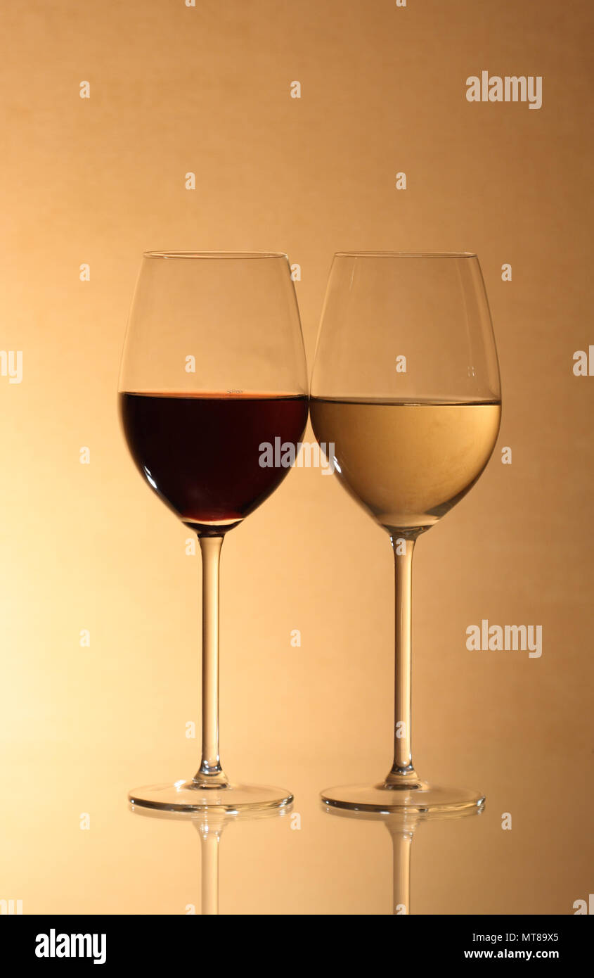 Two goblets hi-res stock photography and images - Alamy