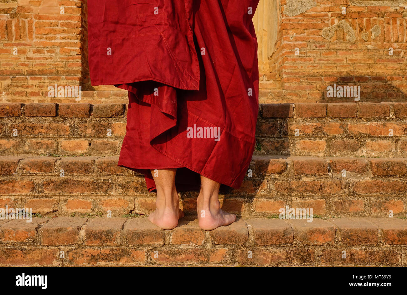 Poor boy rear view poverty hi-res stock photography and images - Alamy