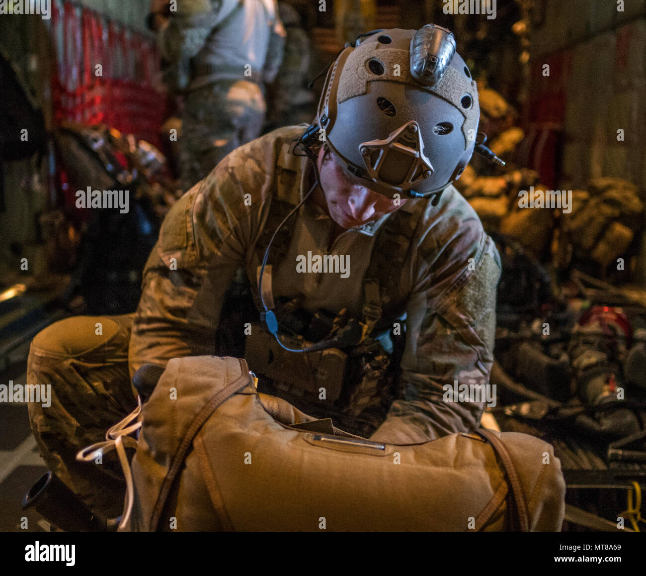 Australian army 6th aviation regiment hi-res stock photography and ...