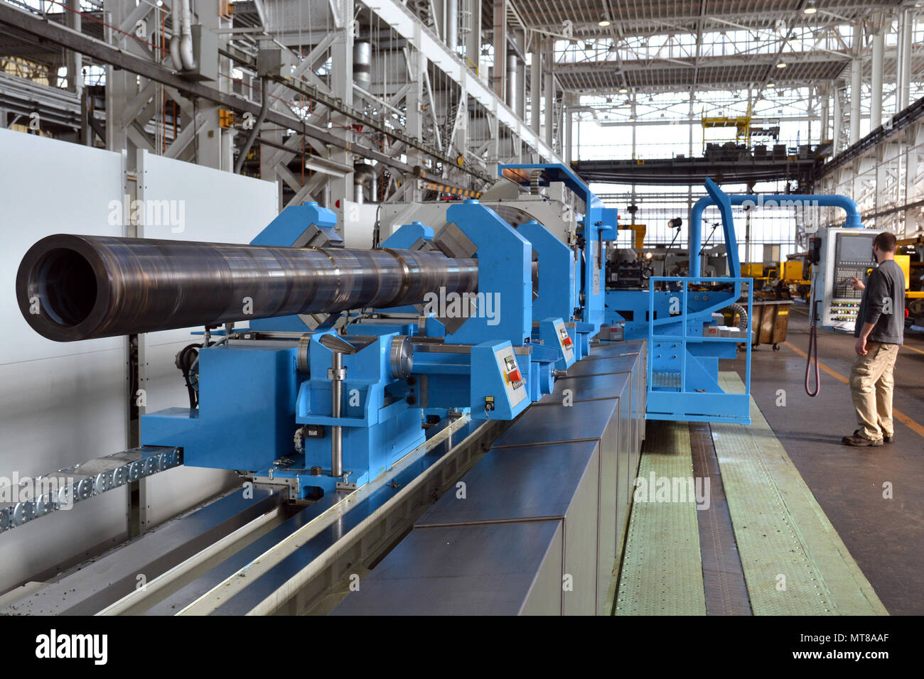 Machinist arsenal hi-res stock photography and images - Alamy