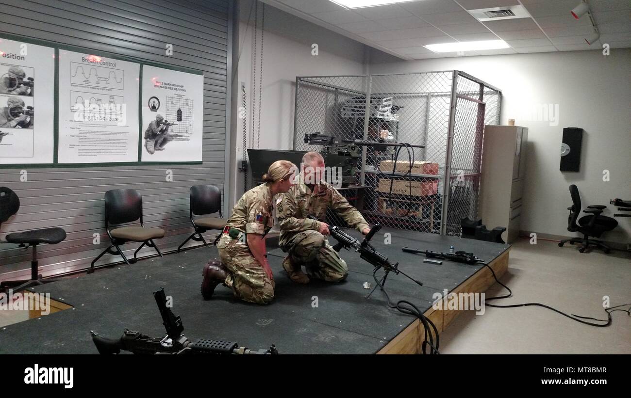 13 signal regiment british army hi-res stock photography and images - Alamy