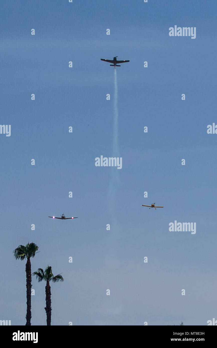 Missing Man Formation Stock Photos & Missing Man Formation Stock Images ...