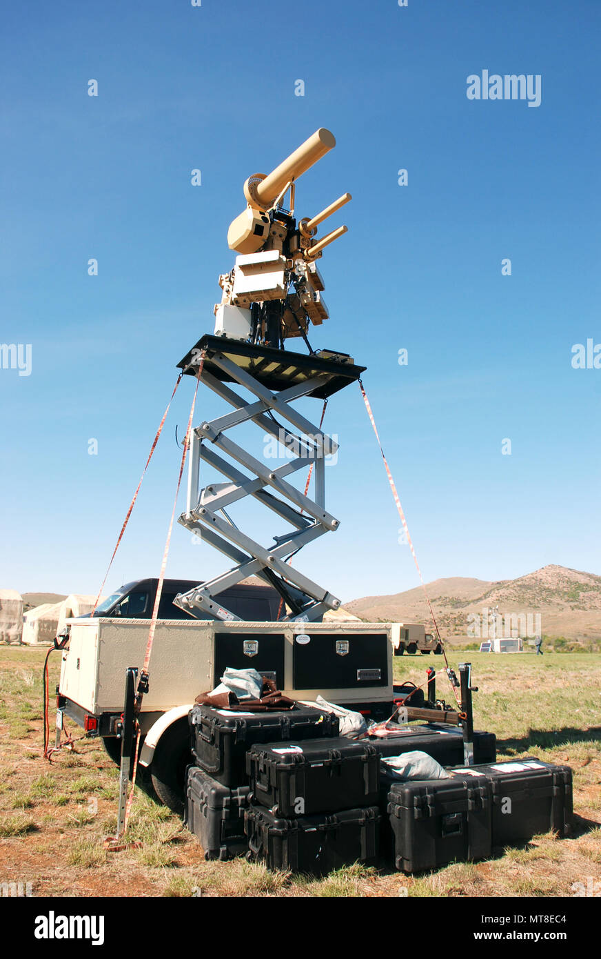 An anti-unmanned aerial vehicle defense system (AUDS) searches the ...