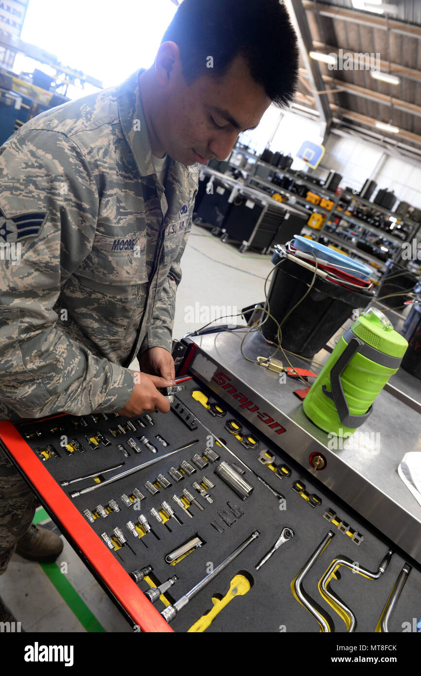 310th aircraft maintenance unit hi-res stock photography and images - Alamy
