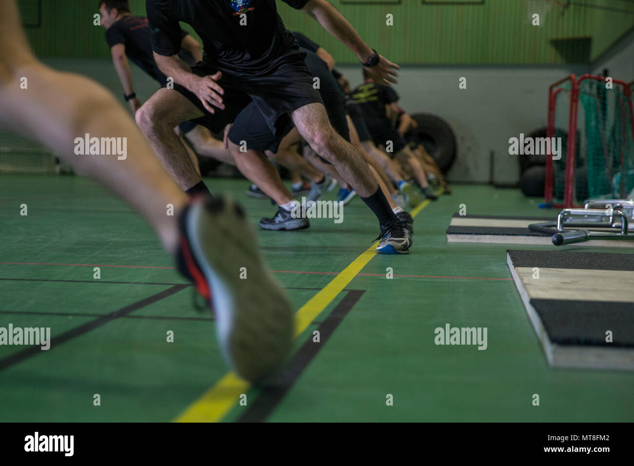 Shuttle run exercise hi-res stock photography and images - Alamy