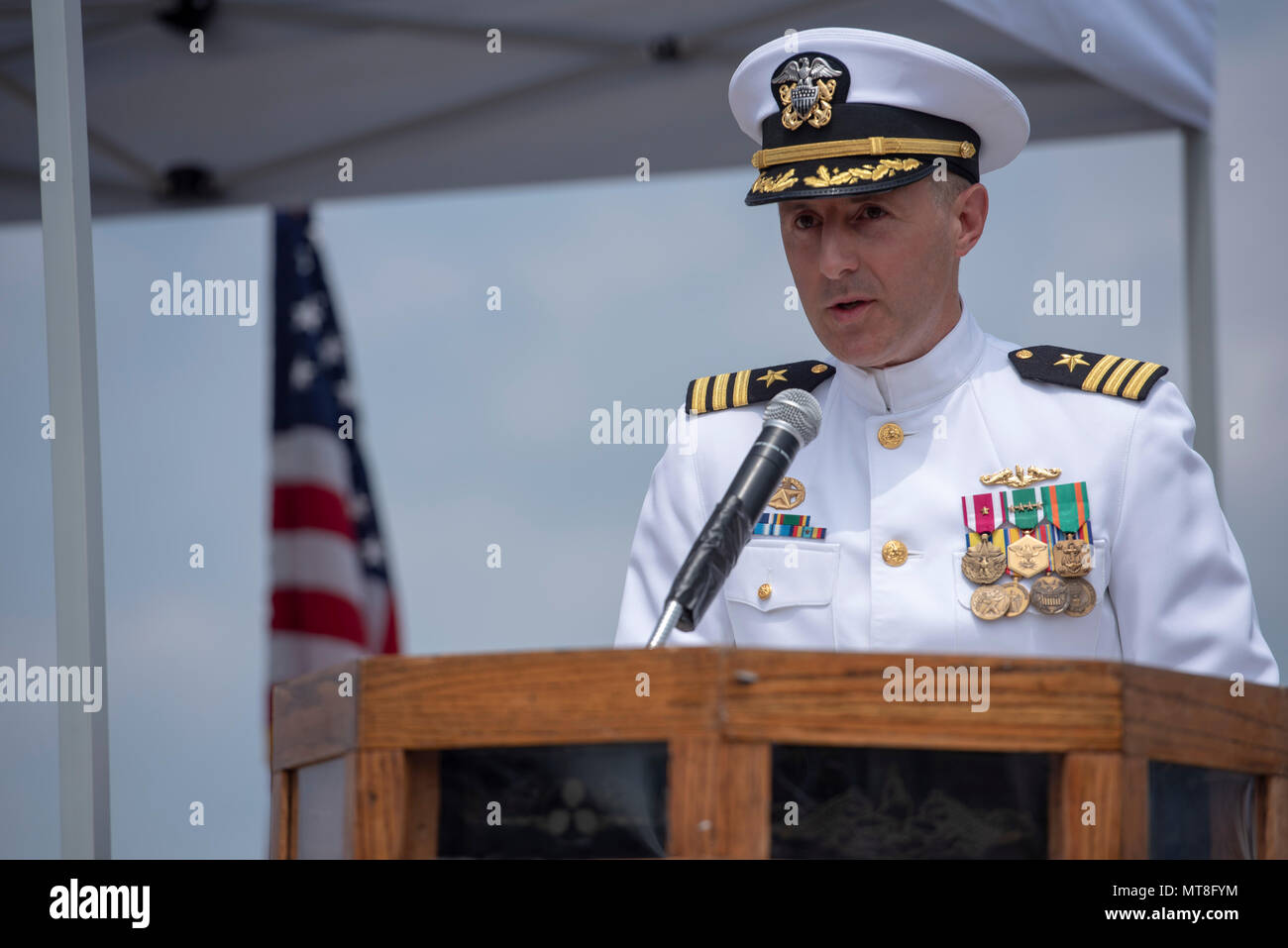 Uss jefferson city hi-res stock photography and images - Alamy
