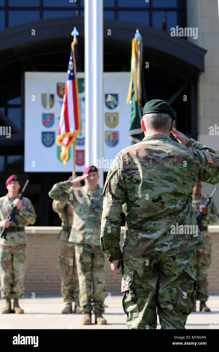 Maj. Gen Francis Beaudette renders his final salute as 1st Special Forces Command (Airborne ...