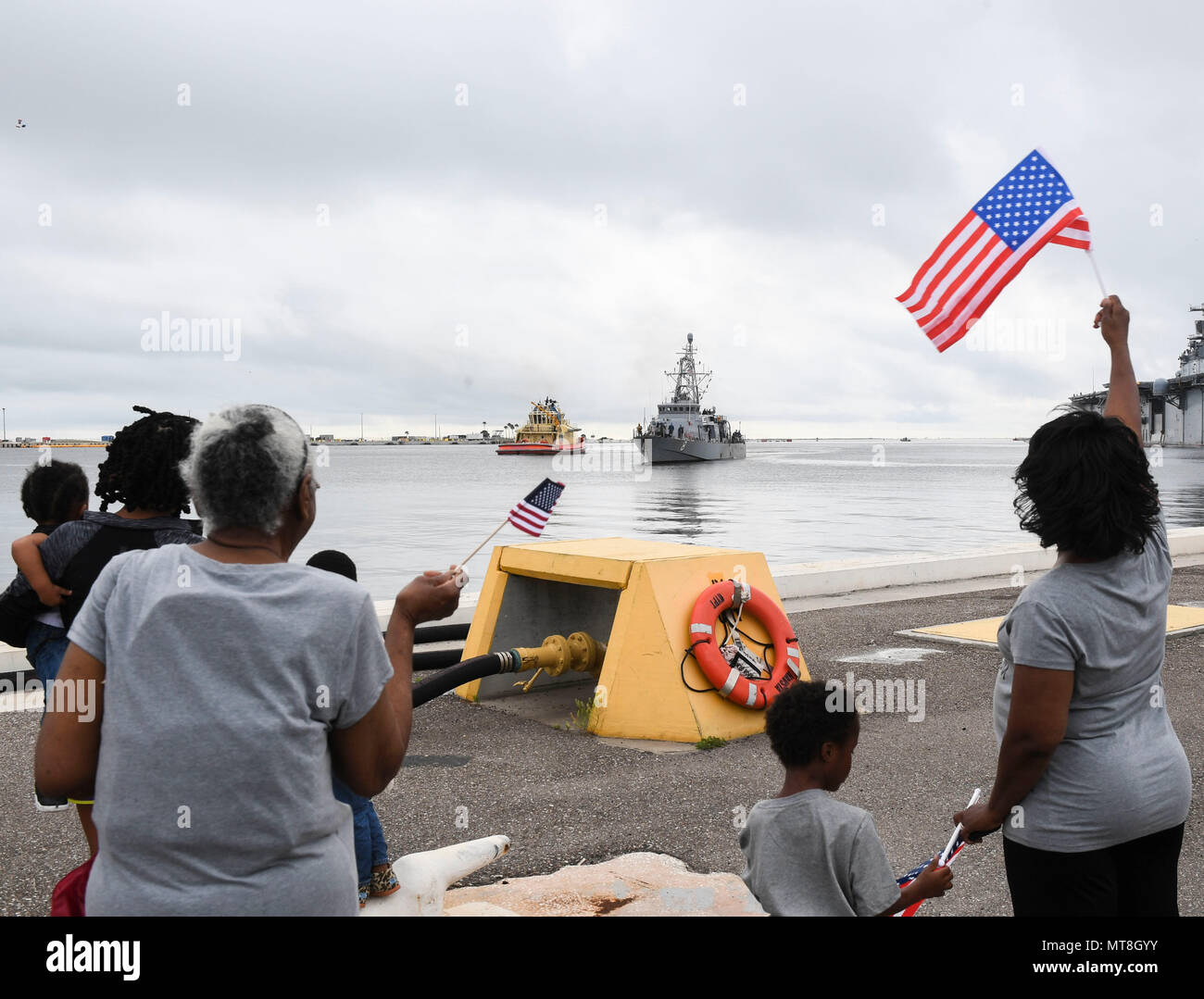 Us customs and border protection patrol boat hi-res stock photography ...