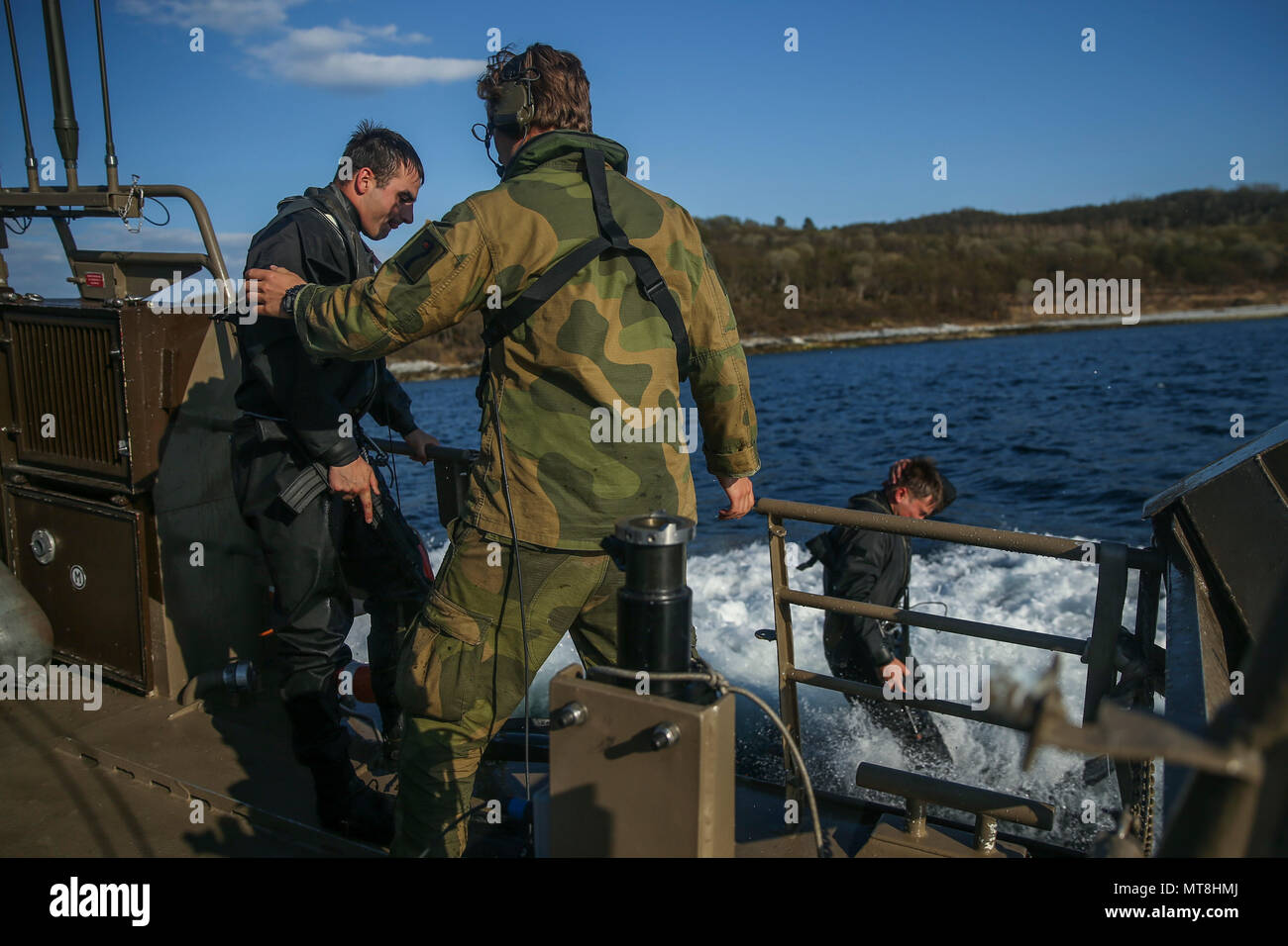 Norwegian coastal ranger commando (kjk), hi-res stock photography and ...
