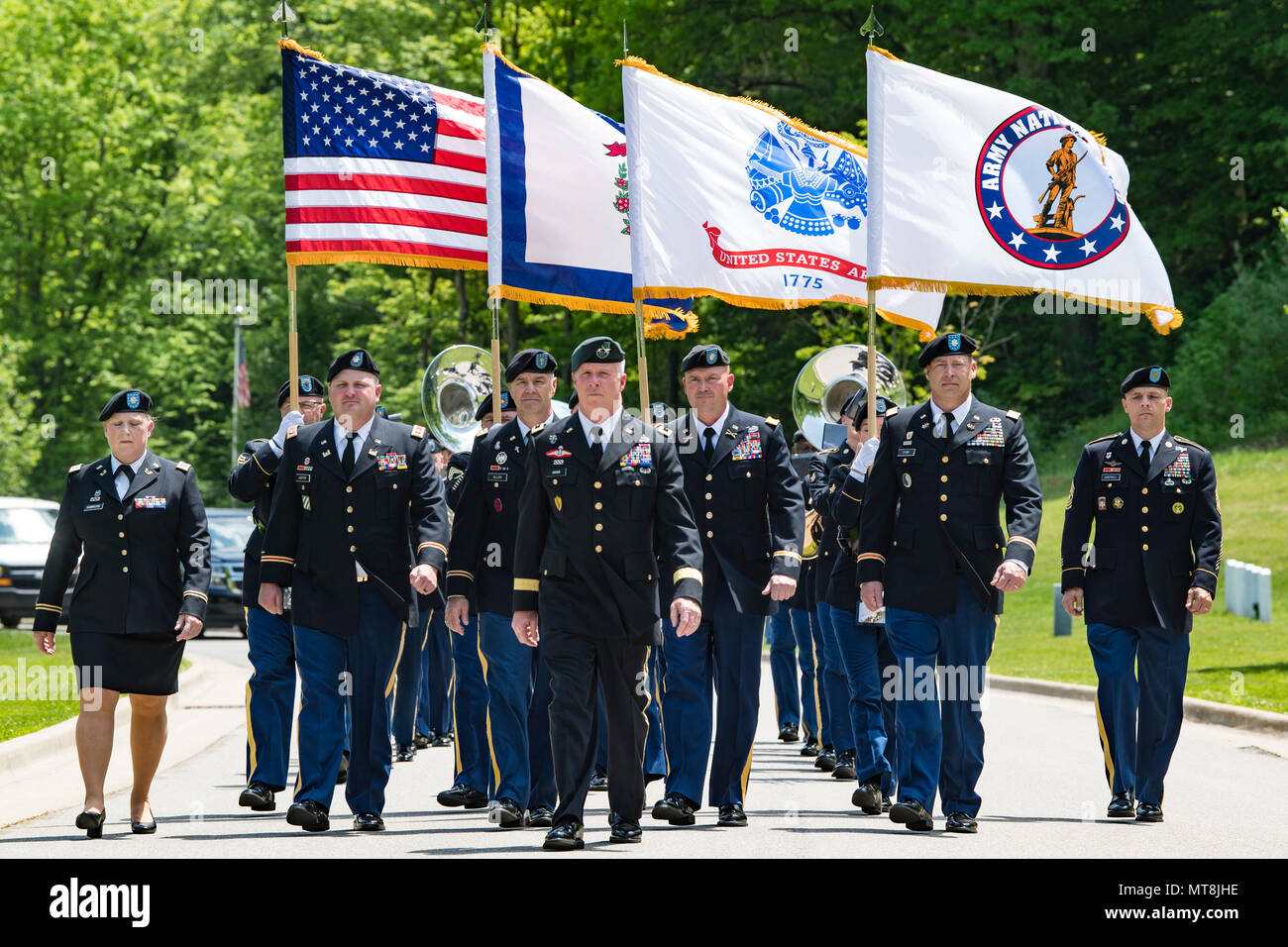 Members of the West Virginia Army National Guard and Honor Guard, led ...
