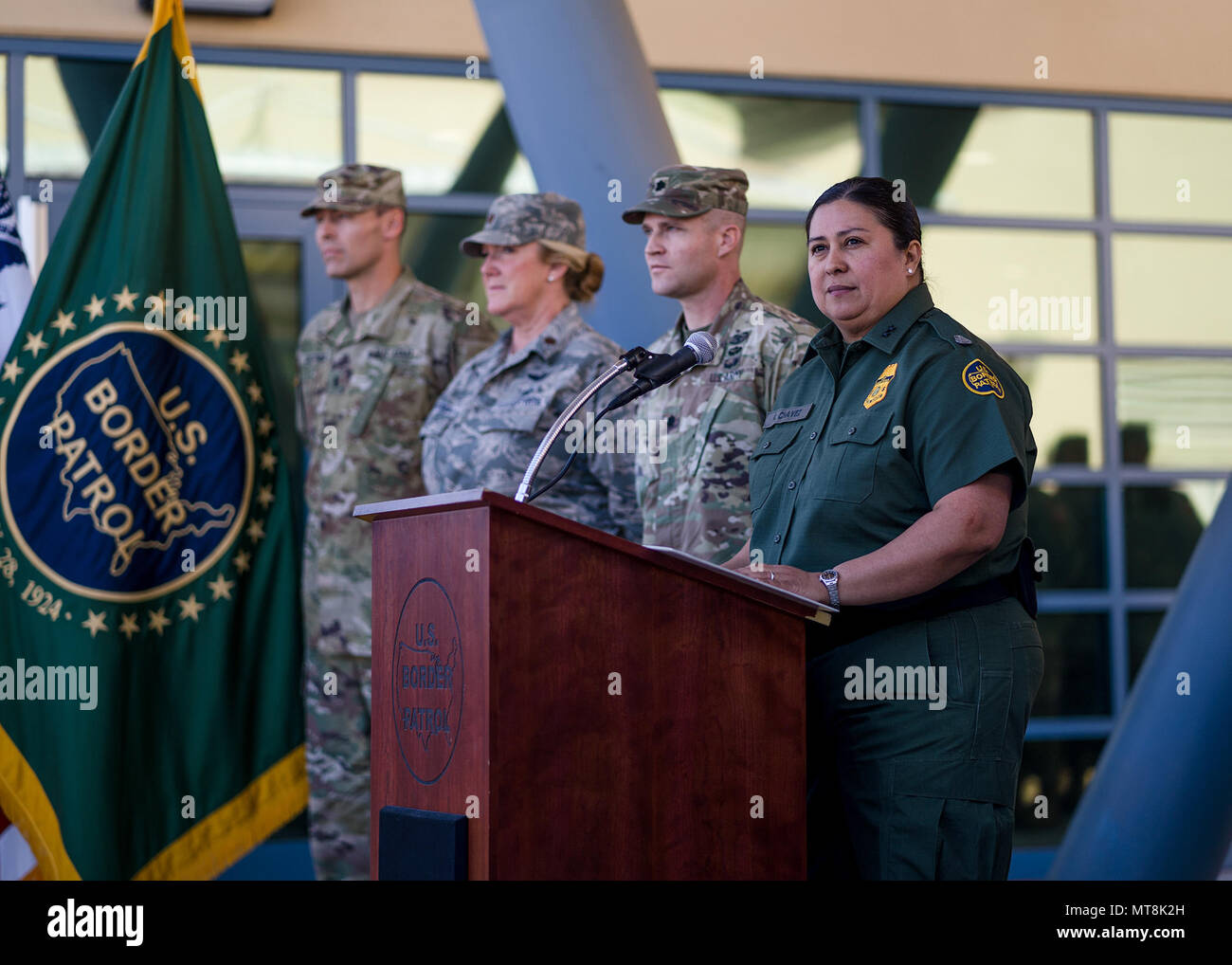 Gloria chavez hi-res stock photography and images - Alamy