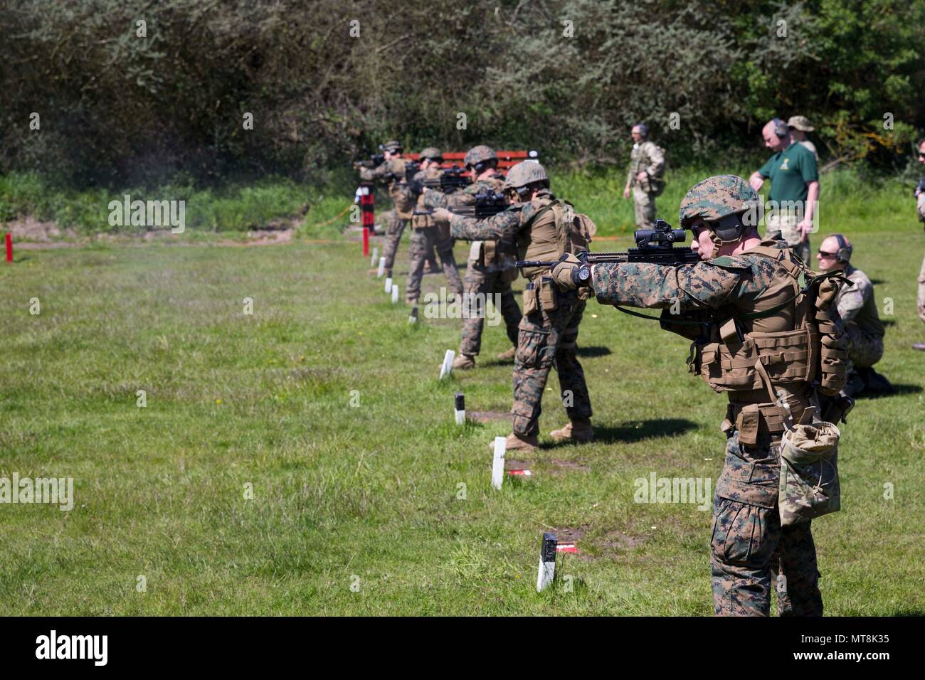 U.S. Marines with Marksmanship Training Company, Weapons Training ...