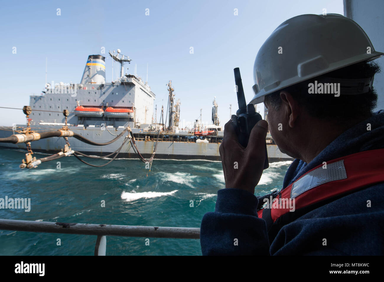 Military sealift command fleet replenishment oiler usns bridge hi-res stock photography and ...