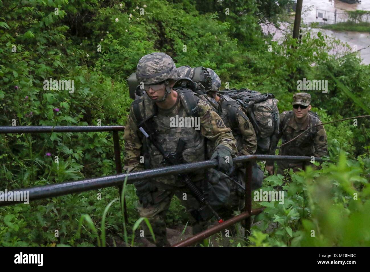 2id rucd 3rd armored brigade combat team hi-res stock photography and ...