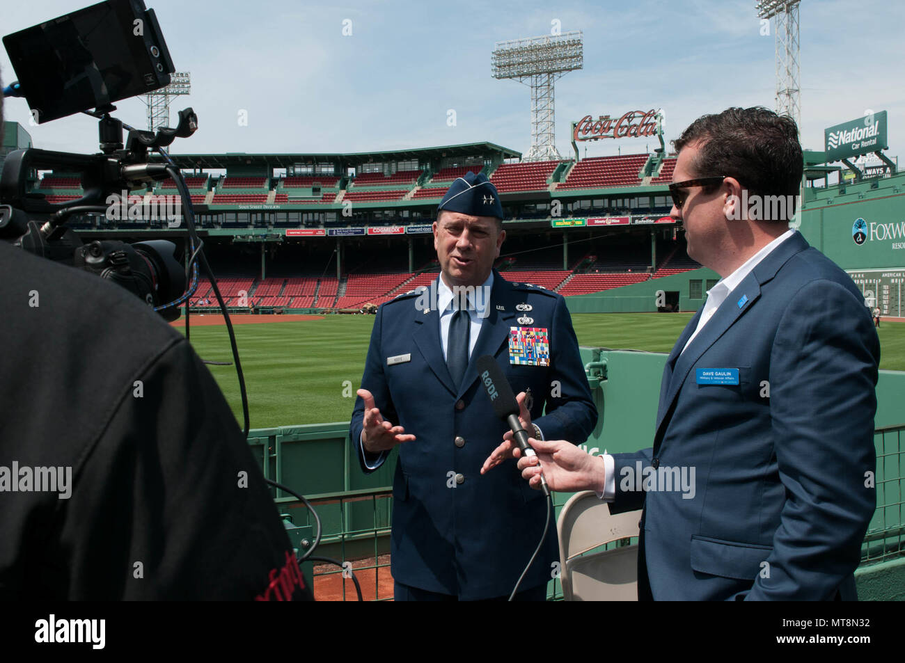 Applicant pool hi-res stock photography and images - Alamy