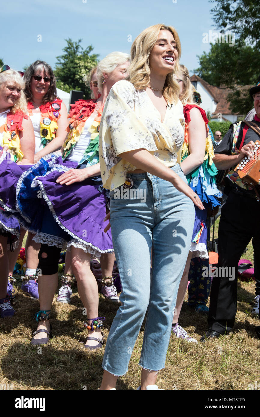 Stacey Solomon Loose Women TV presenter with real Loose Women in Loose ...