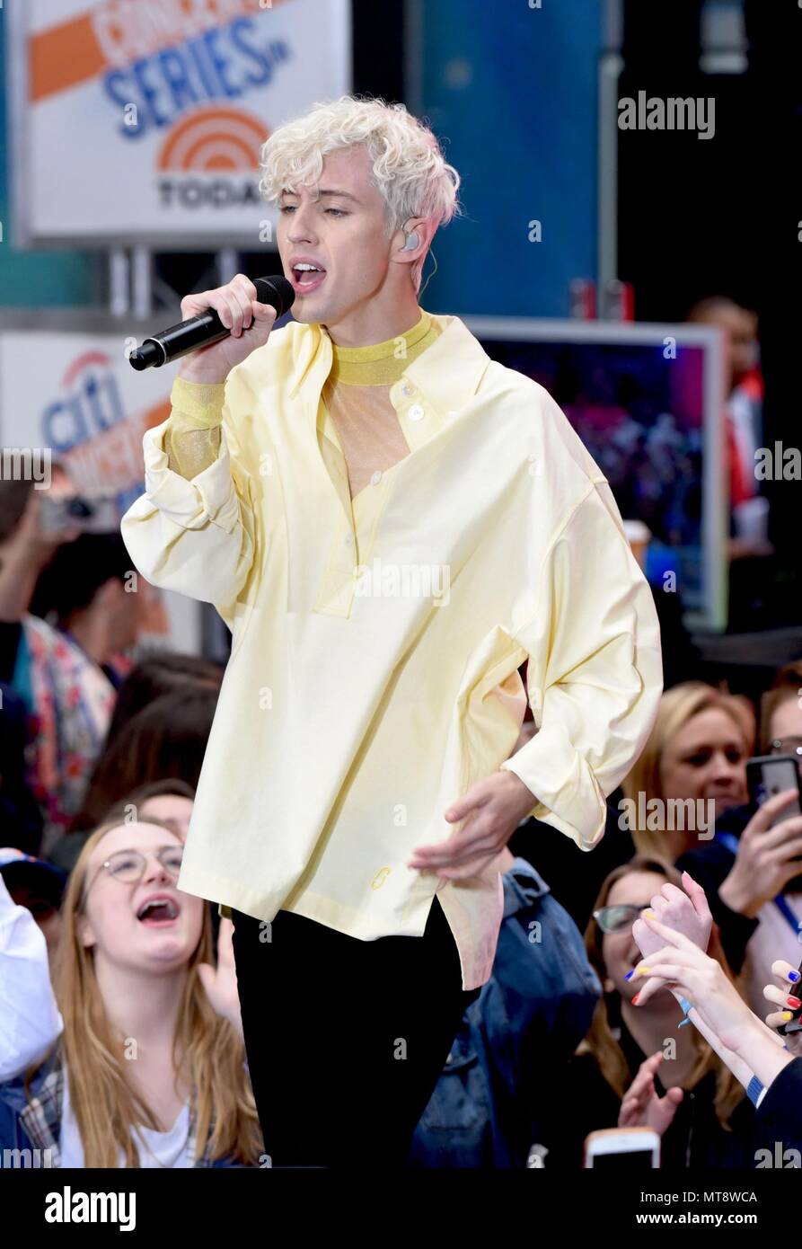 New York, NY, USA. 28th May, 2018. Troye Sivan on stage for Troye Sivan ...
