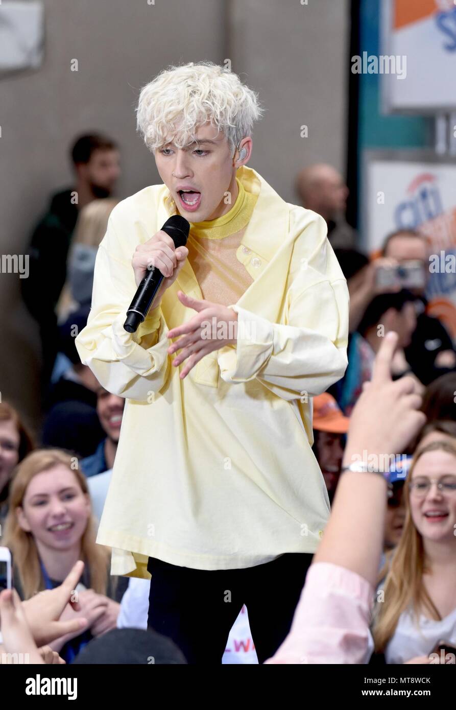 New York, NY, USA. 28th May, 2018. Troye Sivan on stage for Troye Sivan ...