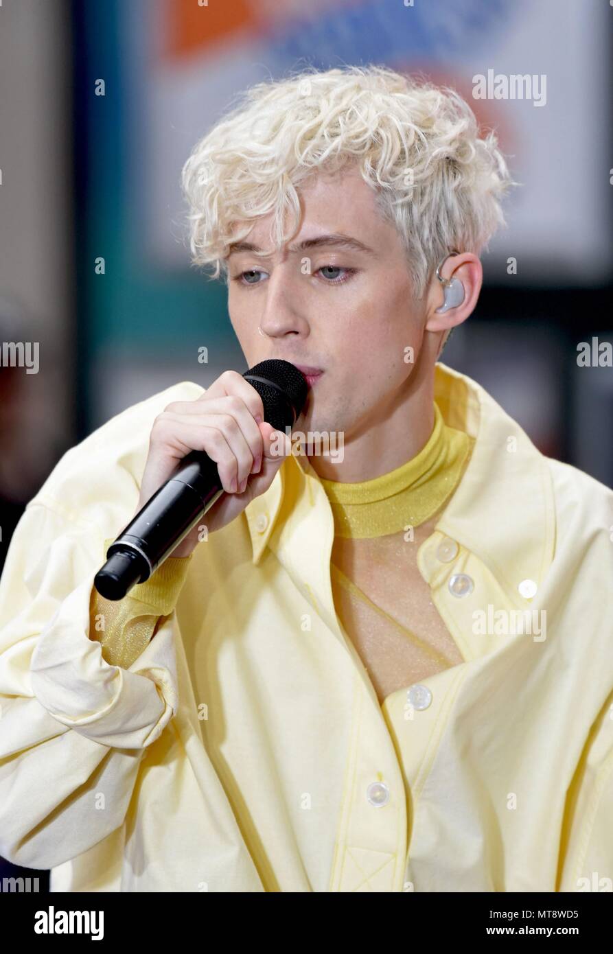 New York, NY, USA. 28th May, 2018. Troye Sivan on stage for Troye Sivan ...