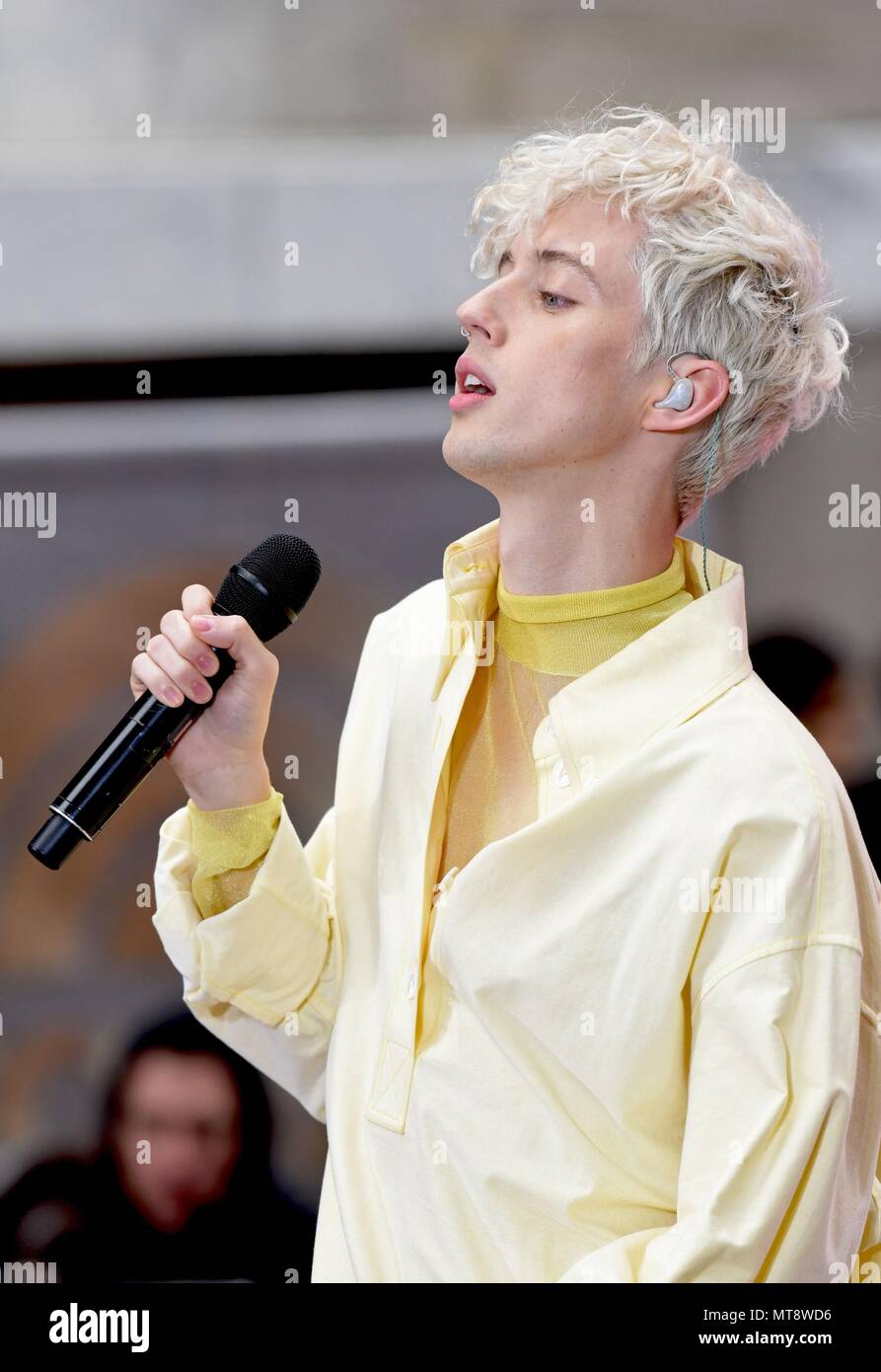 New York, NY, USA. 28th May, 2018. Troye Sivan on stage for Troye Sivan ...