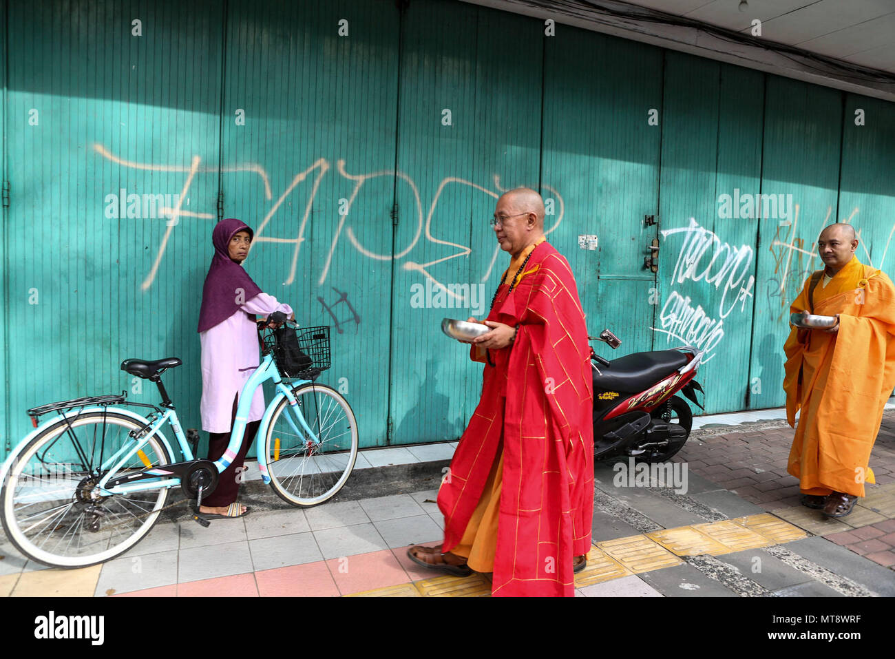 Pindapata hi-res stock photography and images - Alamy