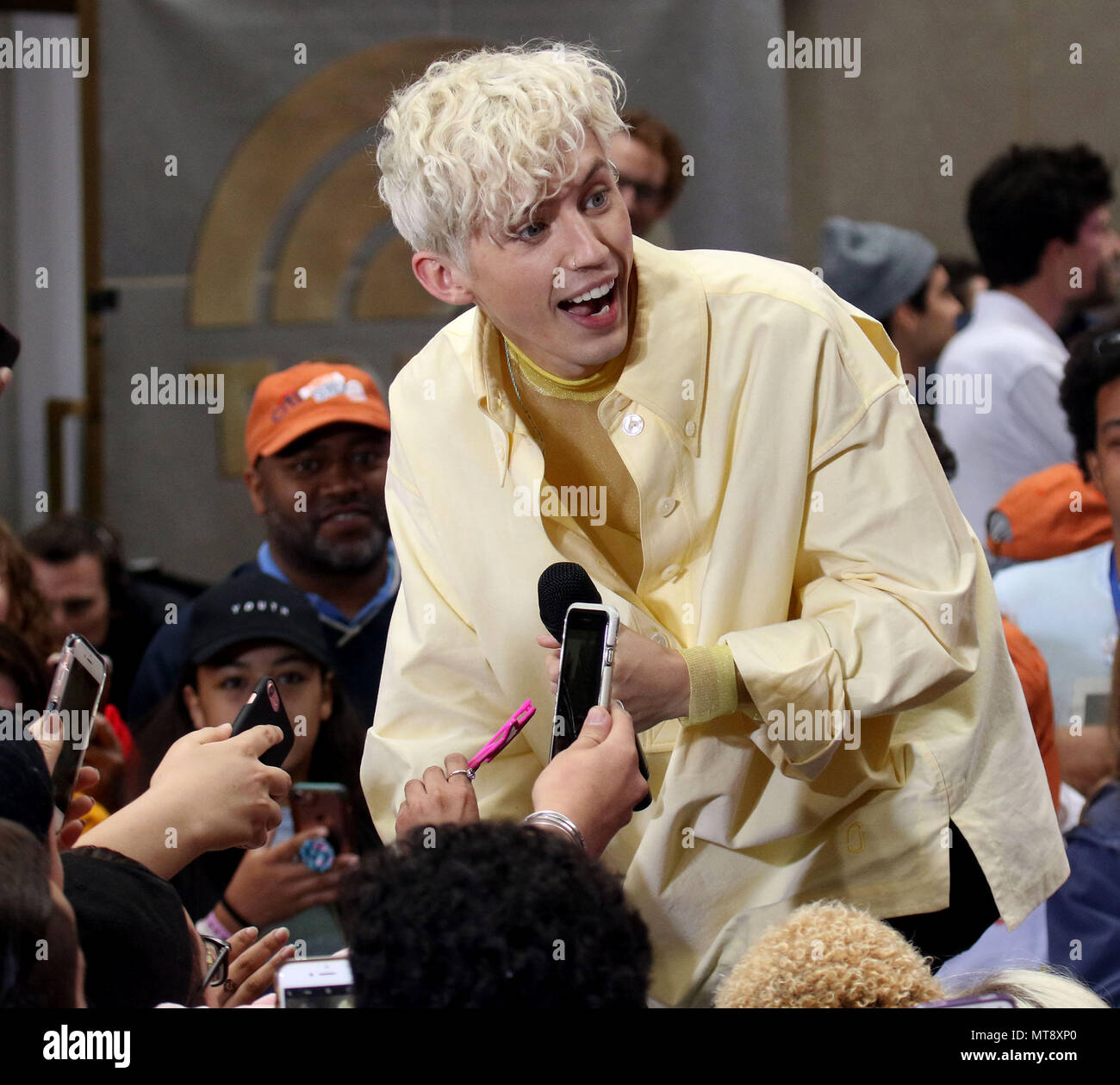 New York City, New York, USA. 28th May, 2018. Musician TROYE SIVAN ...