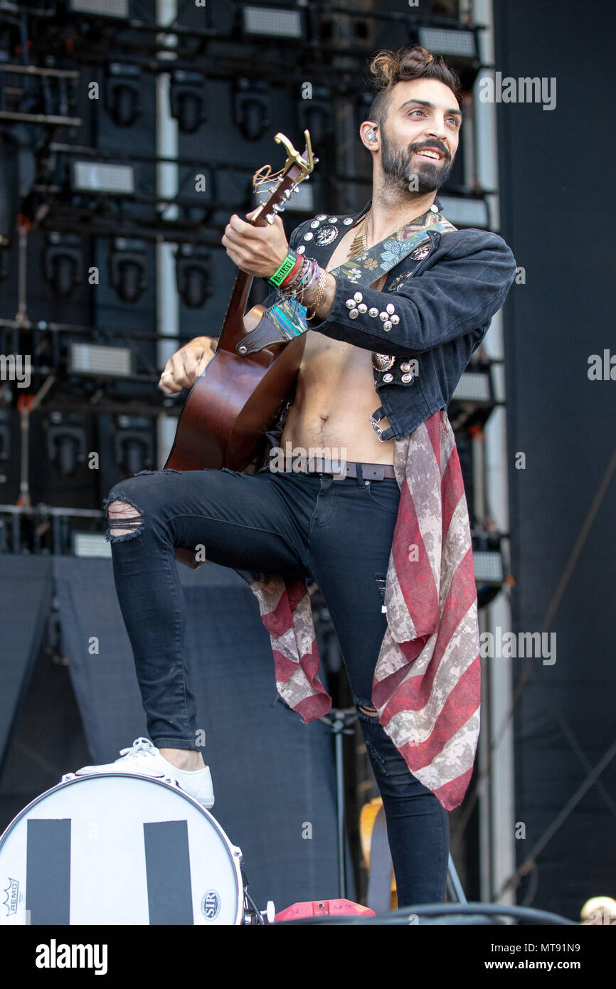 Group zang hi-res stock photography and images - Alamy