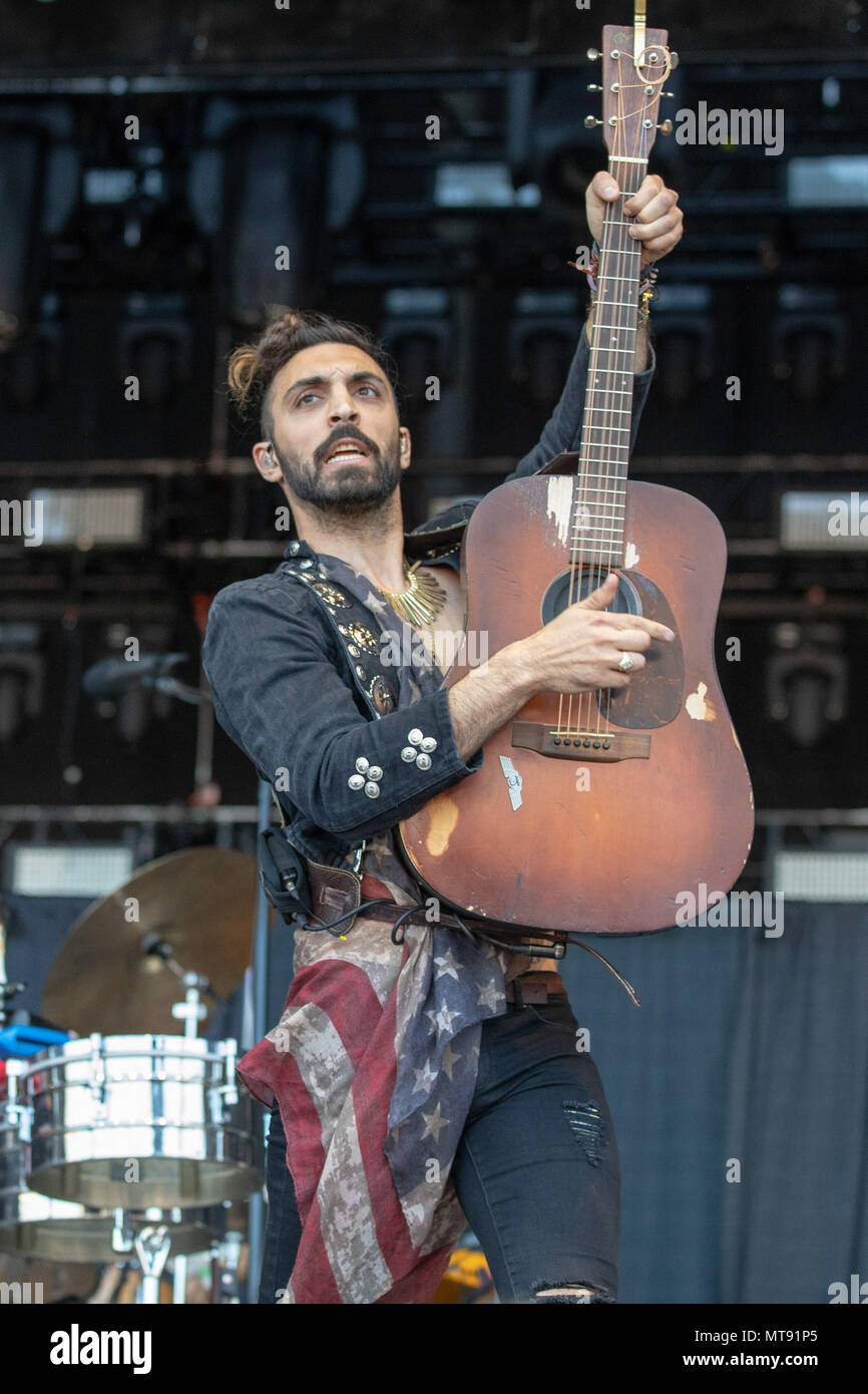 Group zang hi-res stock photography and images - Alamy