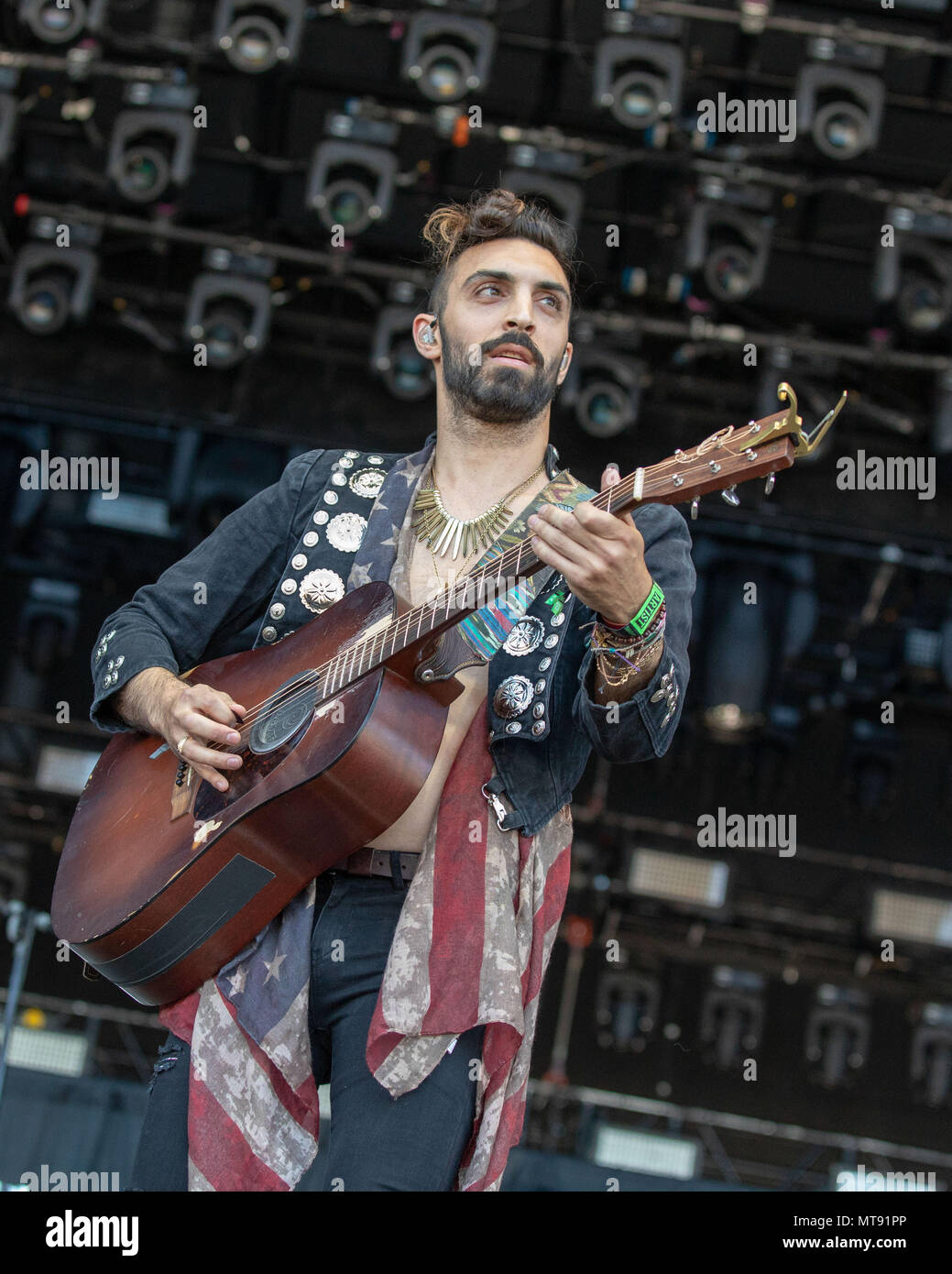 Group zang hi-res stock photography and images - Alamy