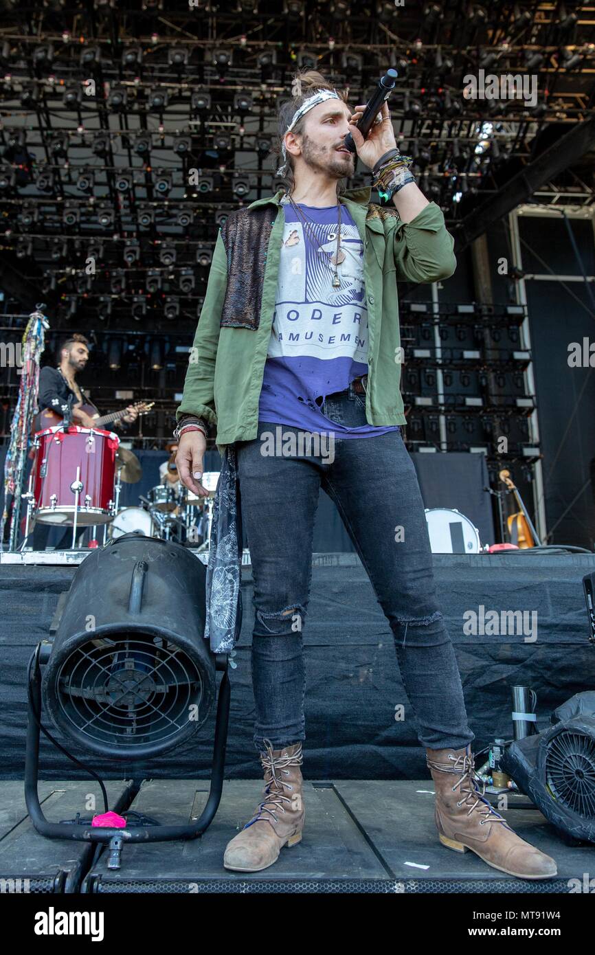 Napa, California, USA. 27th May, 2018. AUSTIN BISNOW of Magic Giant ...
