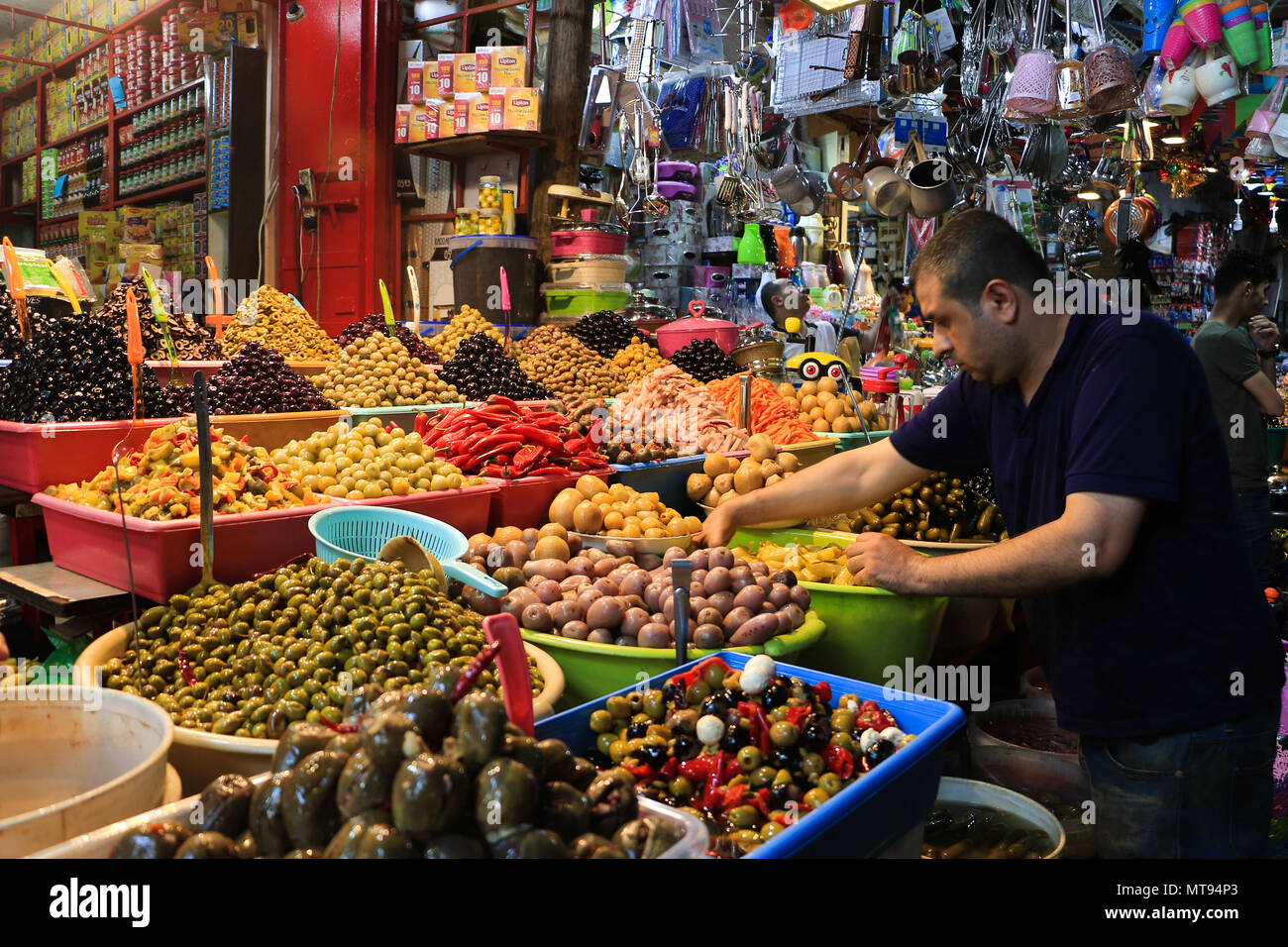 May 16, 2018 - Palestinians shop in the "Corner market"" in Gaza City ...