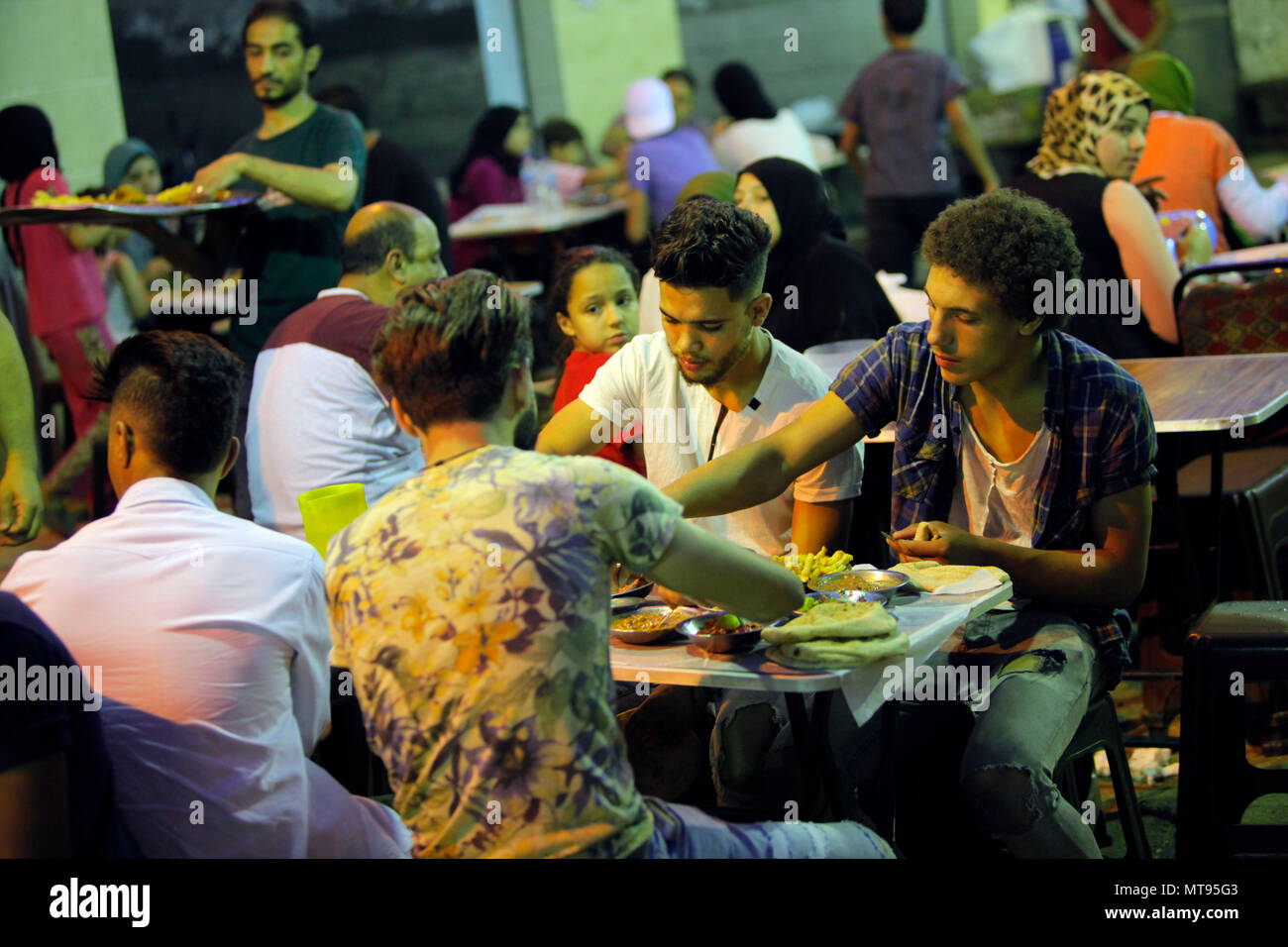 Pre fasting hi-res stock photography and images - Alamy