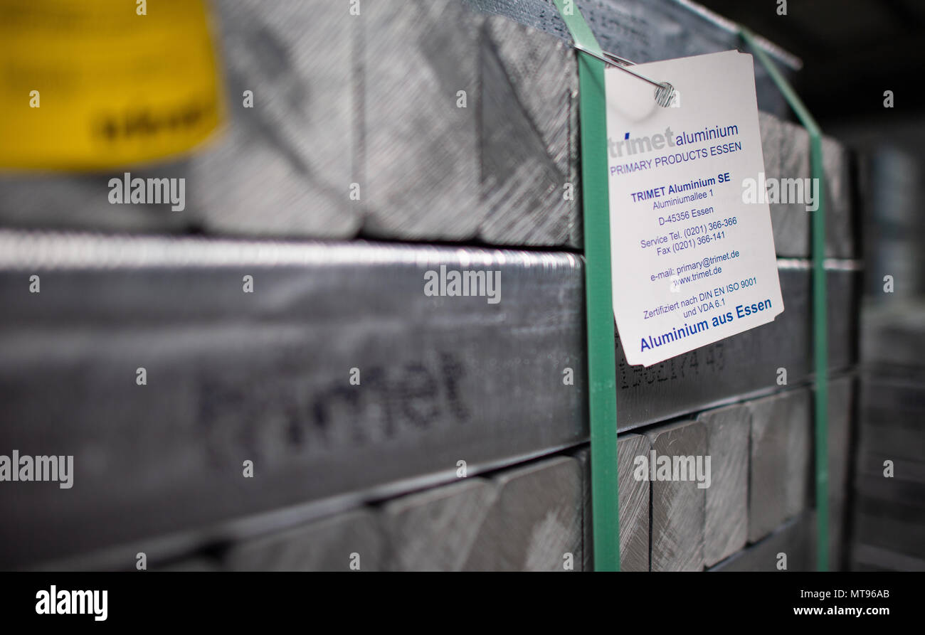 Production of aluminium at TRIMET Aluminium SE in Essen, North Rhine ...
