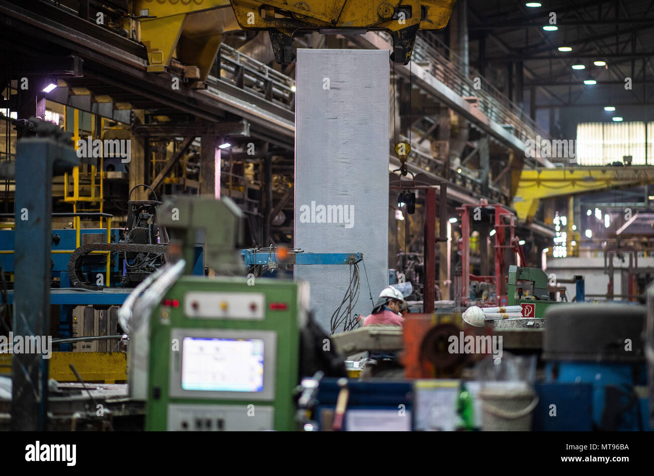 Production of aluminium at TRIMET Aluminium SE in Essen, North Rhine ...