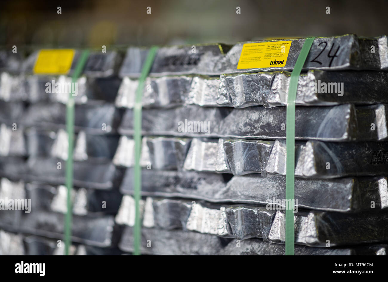Production of aluminium at TRIMET Aluminium SE in Essen, North Rhine ...