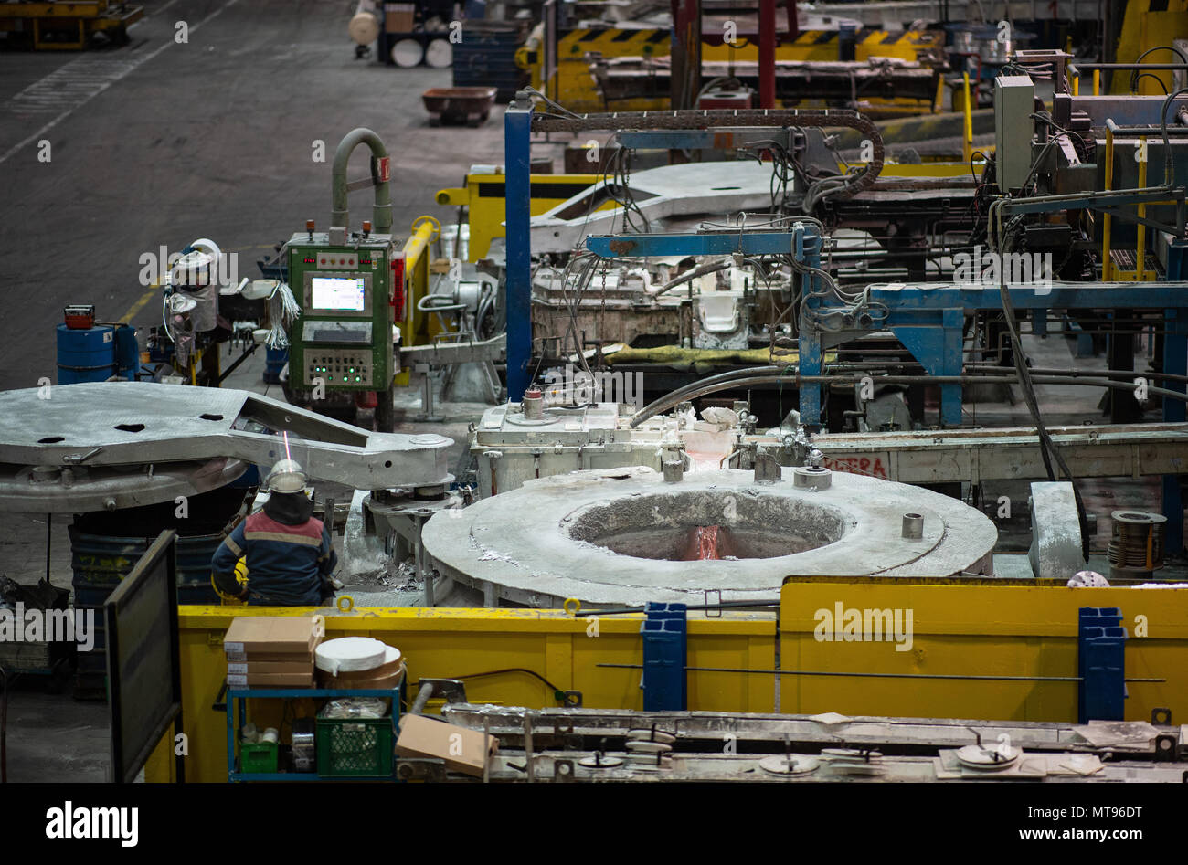 Production of aluminium at TRIMET Aluminium SE in Essen, North Rhine ...