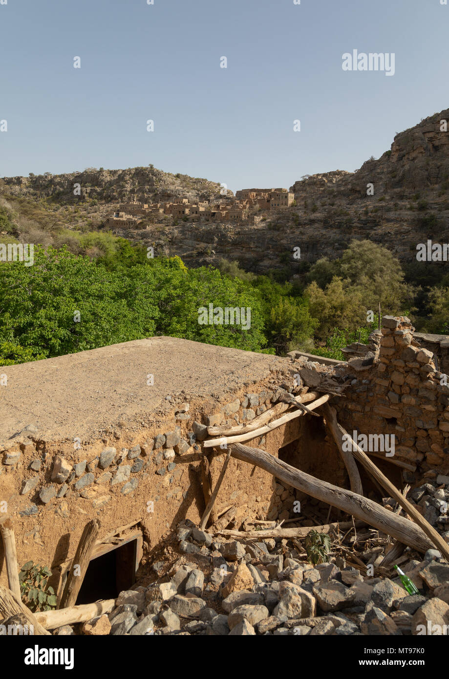 Stone and mudbrick houses in an abandoned village, Jebel Akhdar, Wadi ...