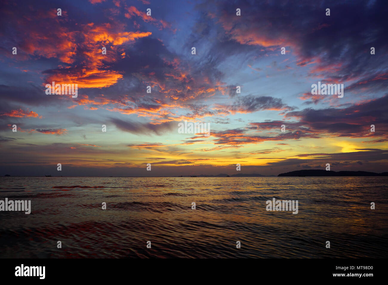 Beautiful dramatic scenery scene hi-res stock photography and images ...